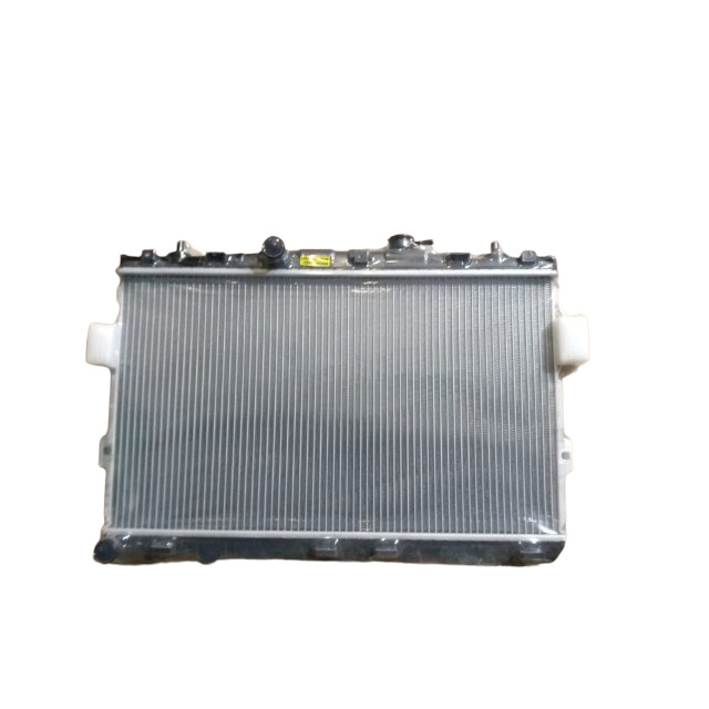 Hyundai Elantra / Tiburon J4 1.6 1.8 cooling radiator from 2001 to 2006 ...
